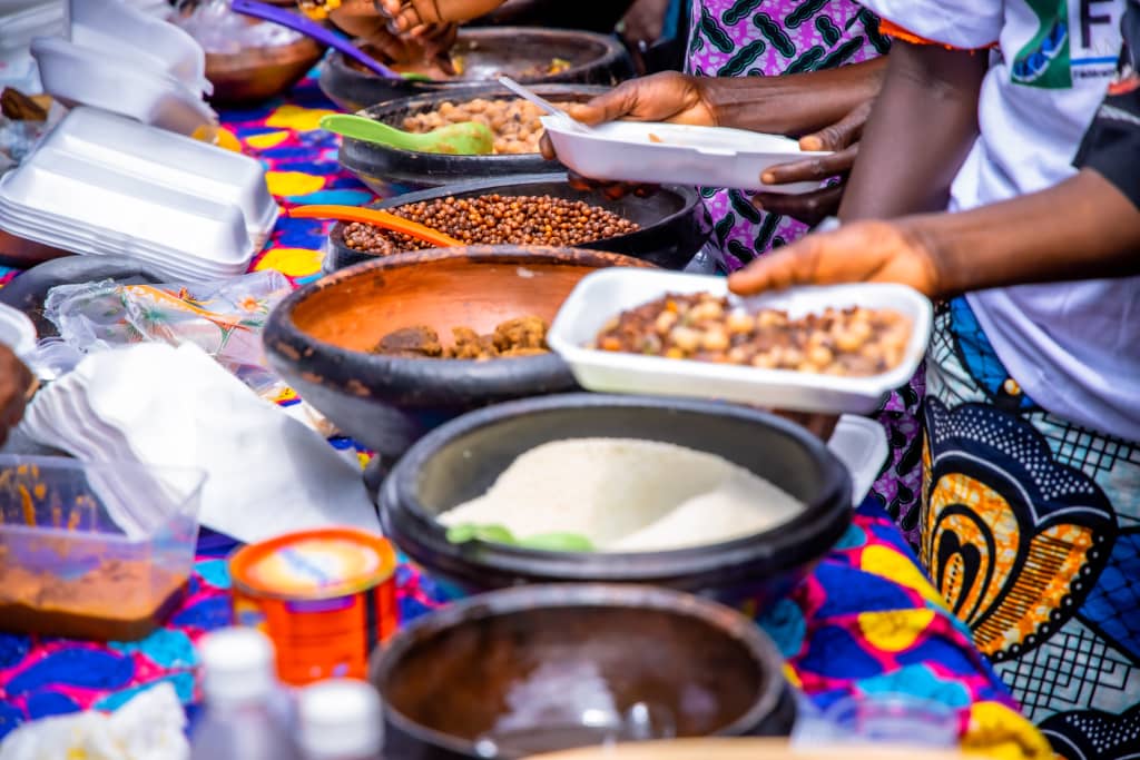 Ayiza 2025 : Zio célèbre ses racines et son avenir avec ferveur ...